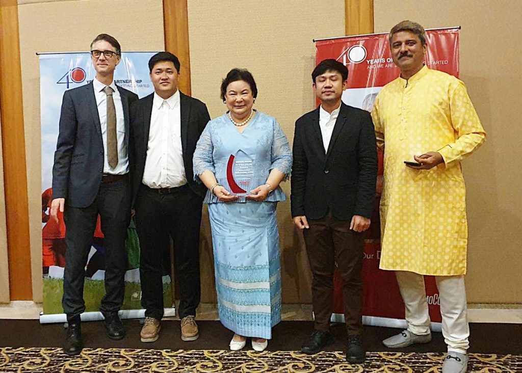 ผู้บริหาร TM รับมอบโล่รางวัลประกาศเกียรติคุณ | ThaiPR.NET